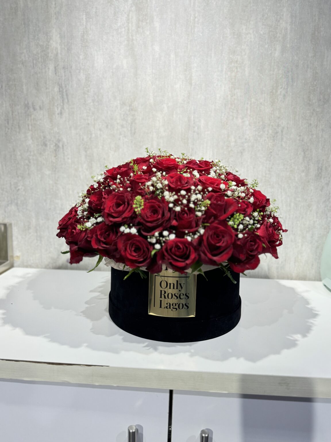 Box Arrangement with fillers - 100 Fresh Roses - OnlyRosesLagos